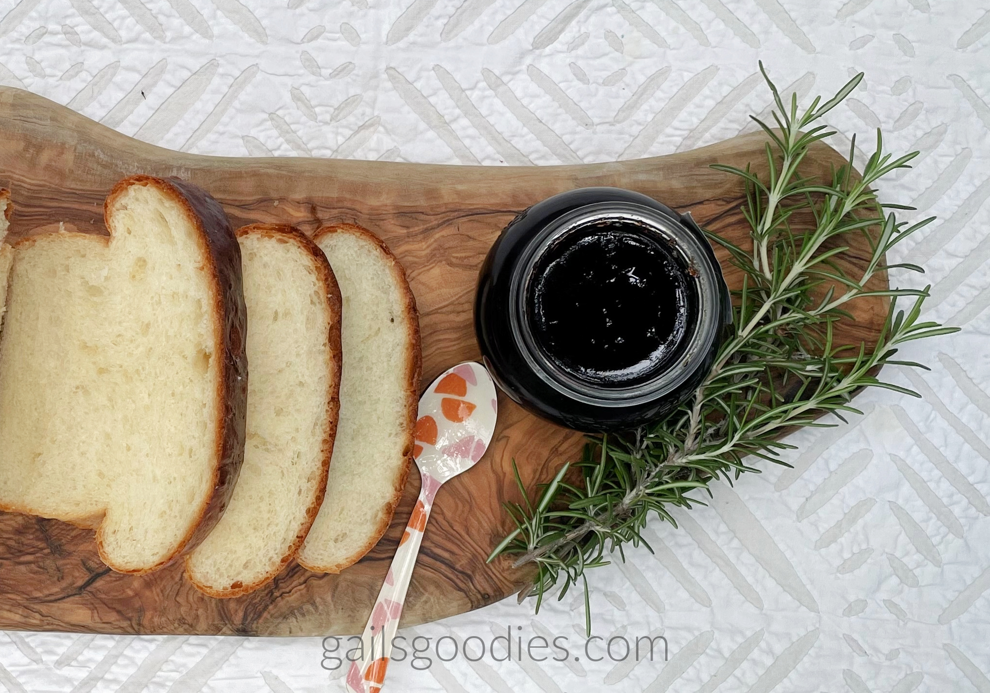 Rosemary Grape Jelly - Gail's Goodies